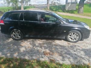 Melns Opel Vectra 2006 Jēkabpils, ar dzinēja tilpumu 1.90 L un nobraukumu 343 tūkst. km par 1500 €, foto 4 vietnē AUTOMOTO.COM.LV