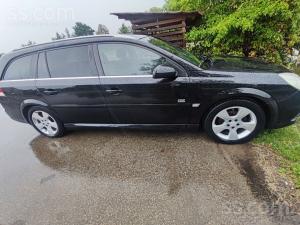 Black Opel Vectra 2006 in Riga, with an engine capacity of 1.90 L and mileage of 430 thousand km for 1680 €, photo  on AUTOMOTO.COM.LV
