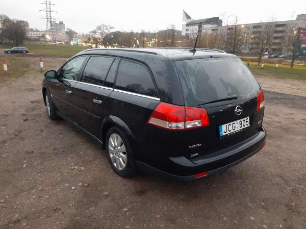 Melns Opel Vectra 2007 Viļņa, ar dzinēja tilpumu 1.91 L un nobraukumu 419 tūkst. km par 1550 €, foto 2 vietnē AUTOMOTO.COM.LV