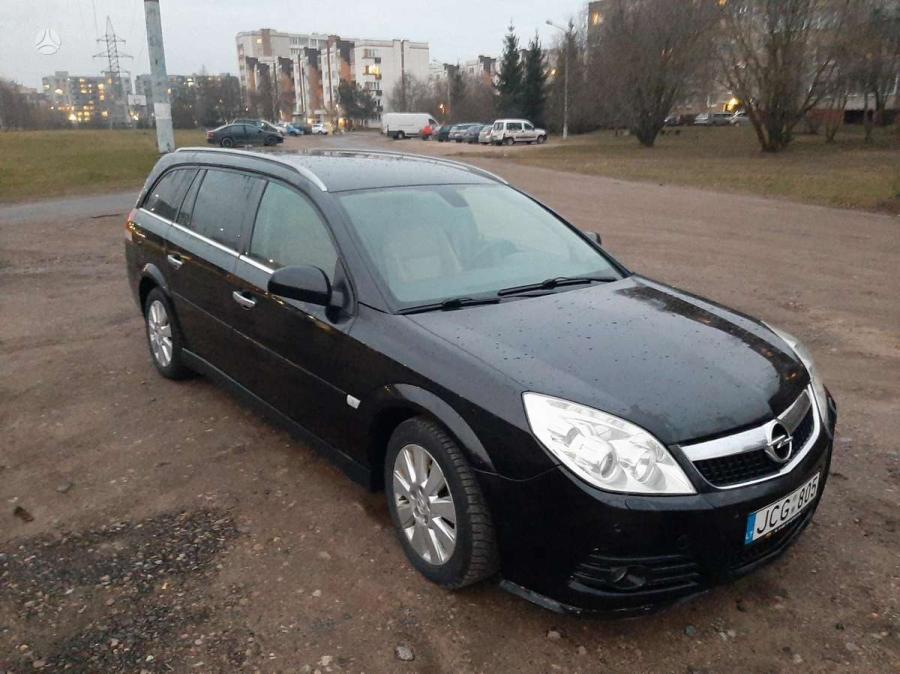 Melns Opel Vectra 2007 Viļņa, ar dzinēja tilpumu 1.91 L un nobraukumu 419 tūkst. km par 1550 €, foto 3 vietnē AUTOMOTO.COM.LV