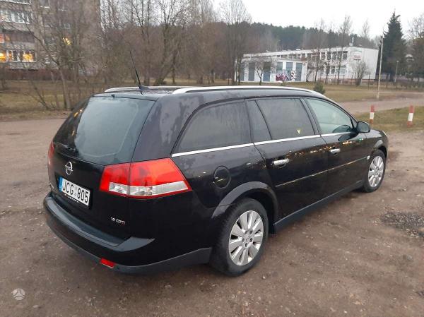 Melns Opel Vectra 2007 Viļņa, ar dzinēja tilpumu 1.91 L un nobraukumu 419 tūkst. km par 1550 €, foto 4 vietnē AUTOMOTO.COM.LV