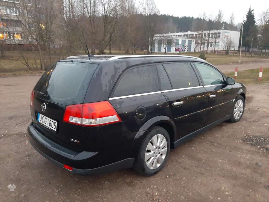 Melns Opel Vectra 2007 Viļņa, ar dzinēja tilpumu 1.91 L un nobraukumu 419 tūkst. km par 1550 €, foto 4 vietnē AUTOMOTO.COM.LV