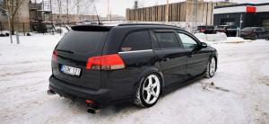Black Opel Vectra 2007 in Kaunas, with an engine capacity of 1.91 L and mileage of 552 thousand km for 3350 €, photo 3 on AUTOMOTO.COM.LV