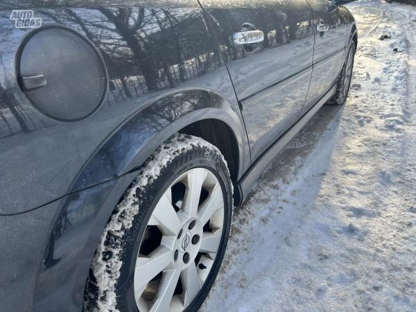 Melns Opel Vectra 2007 Viļņa, ar dzinēja tilpumu 1.90 L un nobraukumu 325 tūkst. km par 1750 €, foto 7 vietnē AUTOMOTO.COM.LV