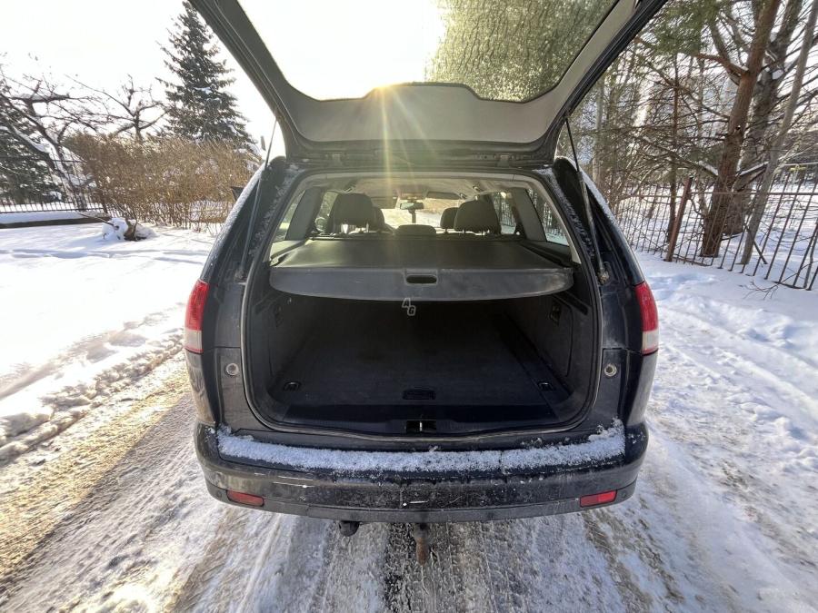 Black Opel Vectra 2007 in Vilnius, with an engine capacity of 1.90 L and mileage of 325 thousand km for 1750 €, photo 11 on AUTOMOTO.COM.LV