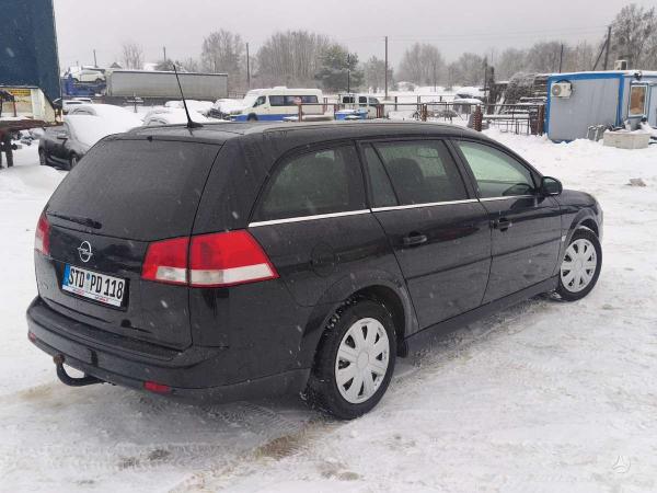Melns Opel Vectra 2007 Prienai, ar dzinēja tilpumu 1.90 L un nobraukumu 252 tūkst. km par 2350 €, foto 4 vietnē AUTOMOTO.COM.LV