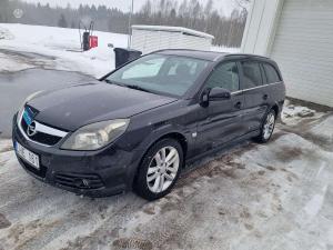 Black Opel Vectra 2007 in Svencionys, with an engine capacity of 1.91 L and mileage of 276 thousand km for 1600 €, photo  on AUTOMOTO.COM.LV