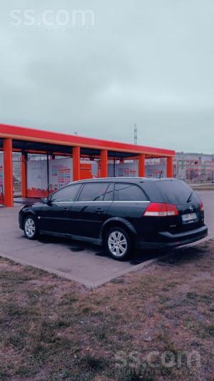 Melns Opel Vectra 2007 Rīga, ar dzinēja tilpumu 1.90 L un nobraukumu 233 tūkst. km par 750 €, foto 3 vietnē AUTOMOTO.COM.LV