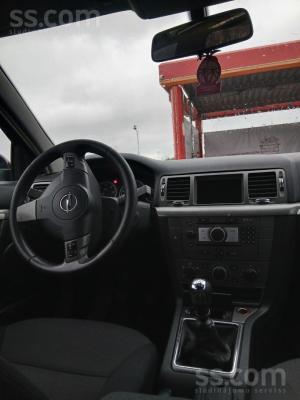 Melns Opel Vectra 2007 Rīga, ar dzinēja tilpumu 1.90 L un nobraukumu 233 tūkst. km par 750 €, foto 4 vietnē AUTOMOTO.COM.LV