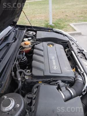 Melns Opel Vectra 2007 Rīga, ar dzinēja tilpumu 1.90 L un nobraukumu 233 tūkst. km par 750 €, foto 5 vietnē AUTOMOTO.COM.LV