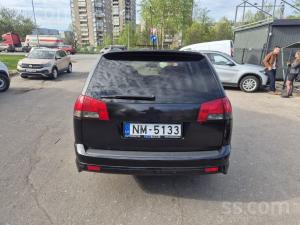 Black Opel Vectra 2007 in Riga, with an engine capacity of 3.00 L and mileage of 342 thousand km for 1490 €, photo 7 on AUTOMOTO.COM.LV