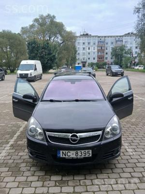 Black Opel Vectra 2007 in Riga, with an engine capacity of 3.00 L and mileage of 315 thousand km for 2500 €, photo  on AUTOMOTO.COM.LV