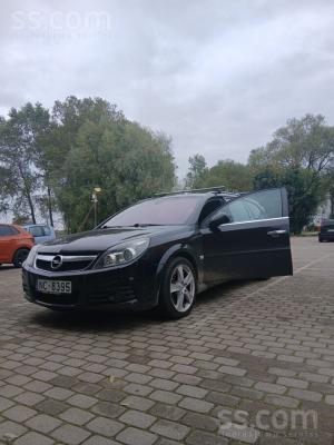 Черный Опель Вектра 2007 в Рига, объемом двигателя 3.00 л и пробегом 315 тыс. км за 2500 €, фото 3 на AUTOMOTO.COM.LV