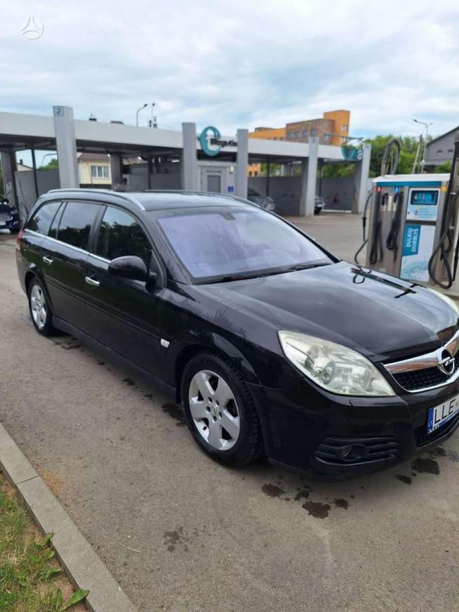 Melns Opel Vectra 2007 Šauļi, ar dzinēja tilpumu 2.96 L un nobraukumu 348 tūkst. km par 2800 €, foto 4 vietnē AUTOMOTO.COM.LV