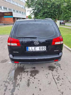 Melns Opel Vectra 2007 Šauļi, ar dzinēja tilpumu 2.96 L un nobraukumu 348 tūkst. km par 2800 €, foto 8 vietnē AUTOMOTO.COM.LV