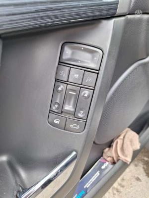 Melns Opel Vectra 2007 Šauļi, ar dzinēja tilpumu 2.96 L un nobraukumu 348 tūkst. km par 2800 €, foto 19 vietnē AUTOMOTO.COM.LV
