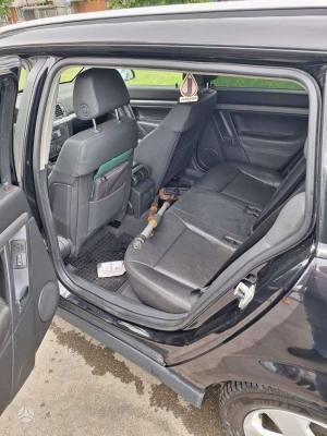 Melns Opel Vectra 2007 Šauļi, ar dzinēja tilpumu 2.96 L un nobraukumu 348 tūkst. km par 2800 €, foto 20 vietnē AUTOMOTO.COM.LV