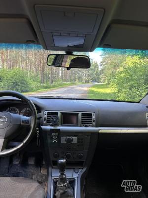 Melns Opel Vectra 2007 Viļņa, ar dzinēja tilpumu 2.20 L un nobraukumu 324 tūkst. km par 999 €, foto 10 vietnē AUTOMOTO.COM.LV