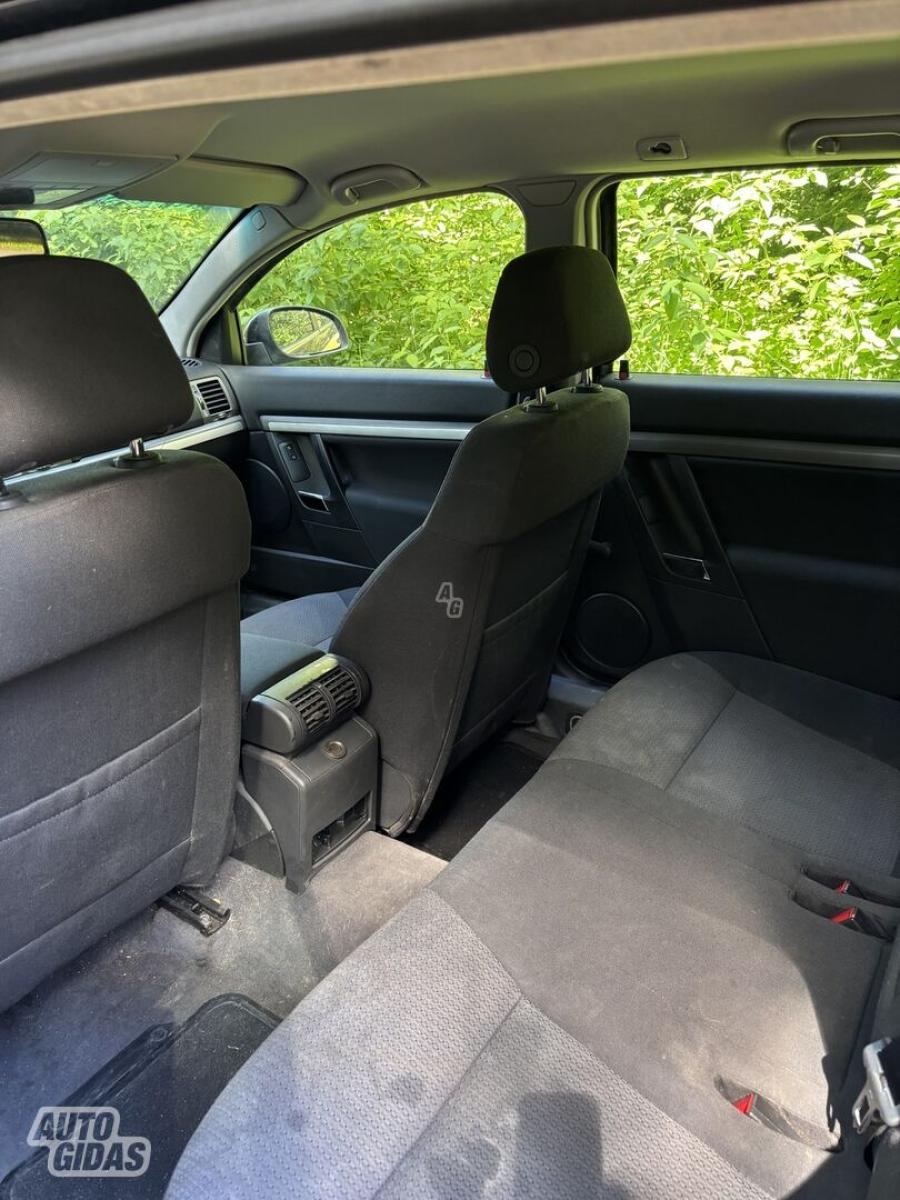 Melns Opel Vectra 2007 Viļņa, ar dzinēja tilpumu 2.20 L un nobraukumu 324 tūkst. km par 999 €, foto 11 vietnē AUTOMOTO.COM.LV