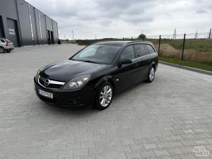 Черный Опель Вектра 2007 в Клайпеда, объемом двигателя 1.90 л и пробегом 306 тыс. км за 1999 €, фото  на AUTOMOTO.COM.LV