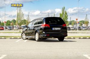 Black Opel Vectra 2007 in Riga, with an engine capacity of 3.00 L and mileage of 342 thousand km for 990 €, photo 9 on AUTOMOTO.COM.LV