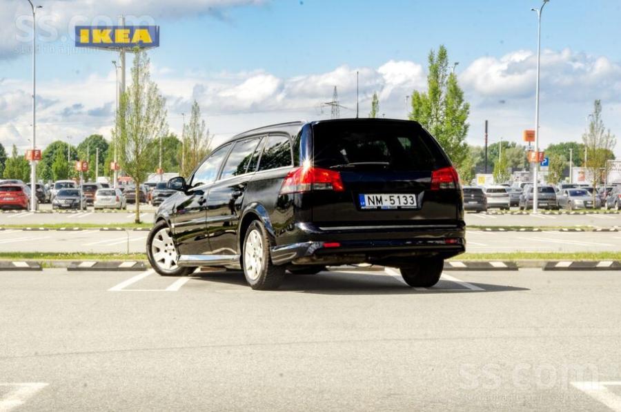 Black Opel Vectra 2007 in Riga, with an engine capacity of 3.00 L and mileage of 342 thousand km for 990 €, photo 9 on AUTOMOTO.COM.LV