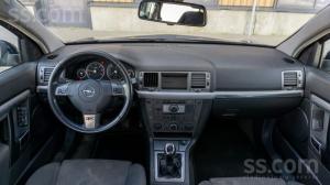 Black Opel Vectra 2007 in Riga, with an engine capacity of 3.00 L and mileage of 342 thousand km for 990 €, photo 13 on AUTOMOTO.COM.LV