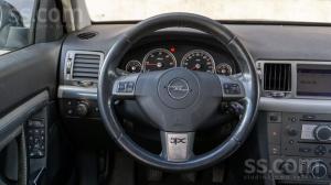 Black Opel Vectra 2007 in Riga, with an engine capacity of 3.00 L and mileage of 342 thousand km for 990 €, photo 15 on AUTOMOTO.COM.LV