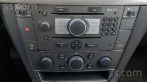 Black Opel Vectra 2007 in Riga, with an engine capacity of 3.00 L and mileage of 342 thousand km for 990 €, photo 16 on AUTOMOTO.COM.LV