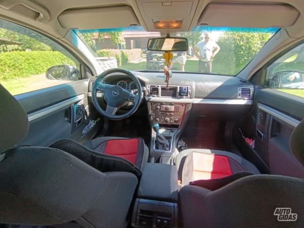 Melns Opel Vectra 2007 Radviliškis, ar dzinēja tilpumu 1.90 L un nobraukumu 336 tūkst. km par 850 €, foto 7 vietnē AUTOMOTO.COM.LV