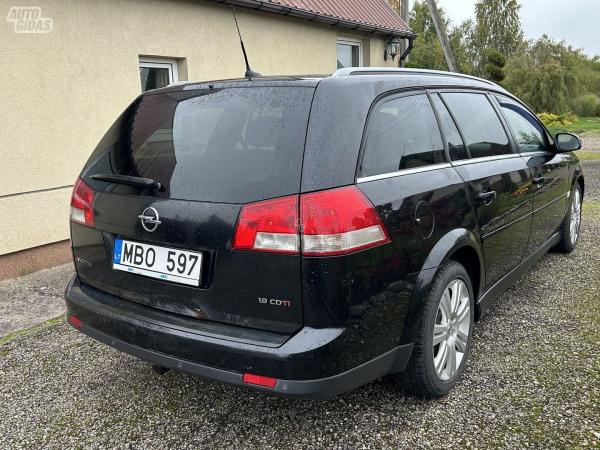 Melns Opel Vectra 2007 Viļņa, ar dzinēja tilpumu 1.90 L un nobraukumu 330 tūkst. km par 830 €, foto 3 vietnē AUTOMOTO.COM.LV