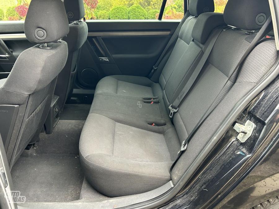 Melns Opel Vectra 2007 Viļņa, ar dzinēja tilpumu 1.90 L un nobraukumu 330 tūkst. km par 830 €, foto 10 vietnē AUTOMOTO.COM.LV