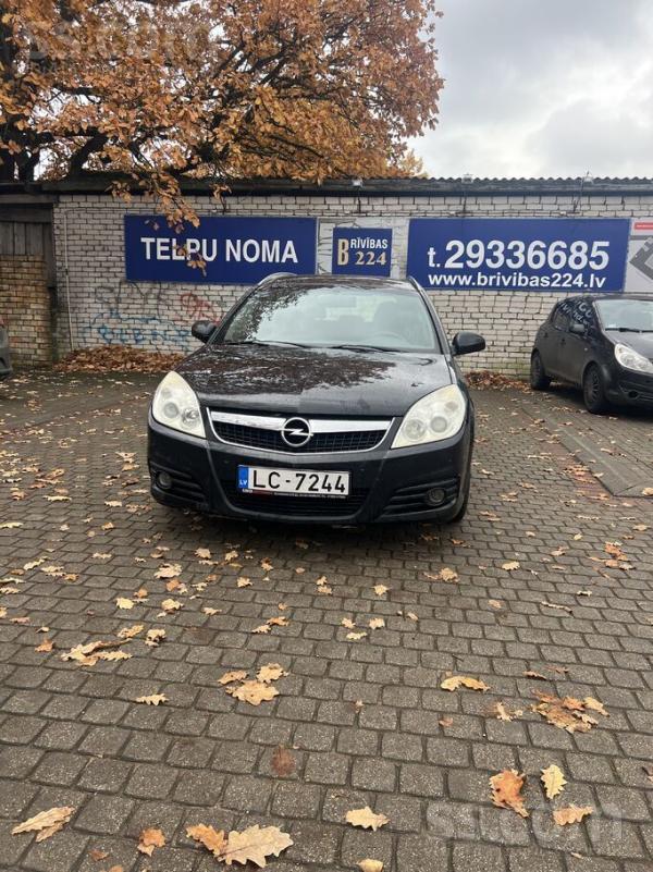 Melns Opel Vectra 2008 Rīga, ar dzinēja tilpumu 1.90 L un nobraukumu 330 tūkst. km par 750 €, foto 1 vietnē AUTOMOTO.COM.LV