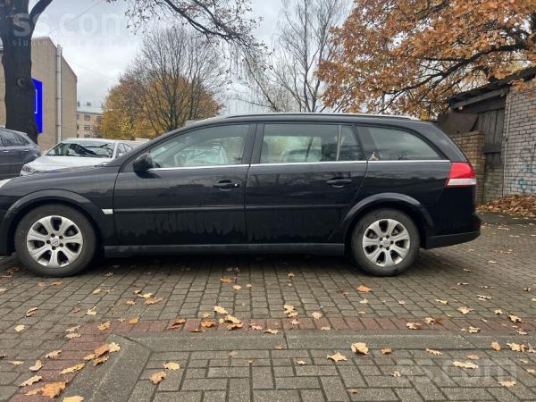 Melns Opel Vectra 2008 Rīga, ar dzinēja tilpumu 1.90 L un nobraukumu 330 tūkst. km par 750 €, foto 2 vietnē AUTOMOTO.COM.LV