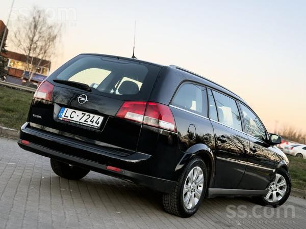 Melns Opel Vectra 2008 Rīga, ar dzinēja tilpumu 1.90 L un nobraukumu 331 tūkst. km par 1490 €, foto 6 vietnē AUTOMOTO.COM.LV