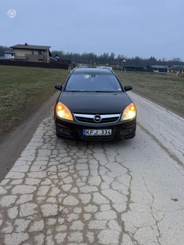 Melns Opel Vectra 2008 Kauņa, ar dzinēja tilpumu 1.90 L un nobraukumu 222 tūkst. km par 1700 €, foto 2 vietnē AUTOMOTO.COM.LV