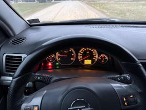 Melns Opel Vectra 2008 Kauņa, ar dzinēja tilpumu 1.90 L un nobraukumu 222 tūkst. km par 1700 €, foto 7 vietnē AUTOMOTO.COM.LV
