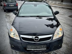 Black Opel Vectra 2008 in Alytus, with an engine capacity of 1.90 L and mileage of 381 thousand km for 2499 €, photo 13 on AUTOMOTO.COM.LV