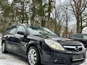 Black Opel Vectra 2008 in Alytus, with an engine capacity of 1.90 L and mileage of 381 thousand km for 2499 €, photo 20 on AUTOMOTO.COM.LV