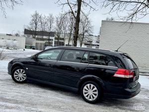 Black Opel Vectra 2008 in Alytus, with an engine capacity of 1.90 L and mileage of 381 thousand km for 2499 €, photo 26 on AUTOMOTO.COM.LV