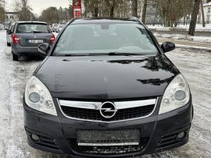 Black Opel Vectra 2008 in Alytus, with an engine capacity of 1.90 L and mileage of 381 thousand km for 2499 €, photo 33 on AUTOMOTO.COM.LV
