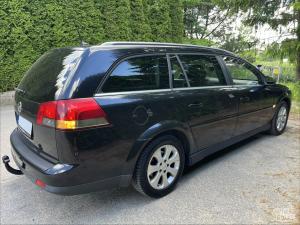 Black Opel Vectra 2008 in Vilnius, with an engine capacity of 1.90 L and mileage of 337 thousand km for 1750 €, photo 13 on AUTOMOTO.COM.LV