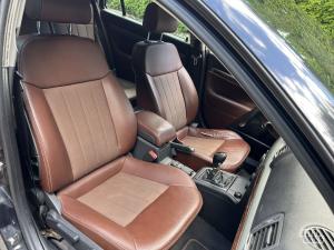 Black Opel Vectra 2008 in Vilnius, with an engine capacity of 1.90 L and mileage of 337 thousand km for 1750 €, photo 20 on AUTOMOTO.COM.LV