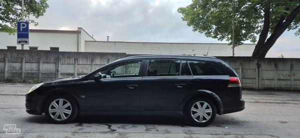 Melns Opel Vectra 2008 Alīta, ar dzinēja tilpumu 1.90 L un nobraukumu 419 tūkst. km par 1400 €, foto 2 vietnē AUTOMOTO.COM.LV