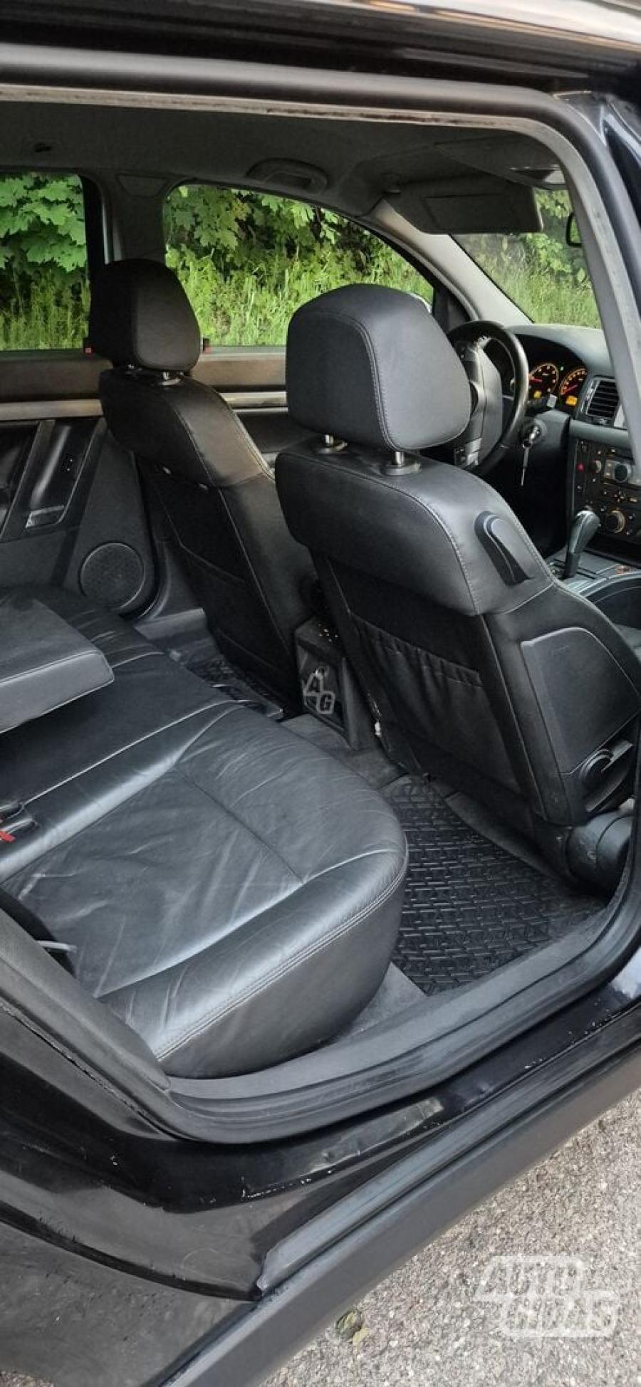 Black Opel Vectra 2008 in Alytus, with an engine capacity of 1.90 L and mileage of 419 thousand km for 1400 €, photo 14 on AUTOMOTO.COM.LV