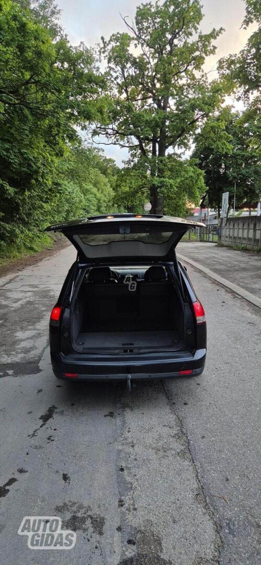 Black Opel Vectra 2008 in Alytus, with an engine capacity of 1.90 L and mileage of 419 thousand km for 1400 €, photo 16 on AUTOMOTO.COM.LV