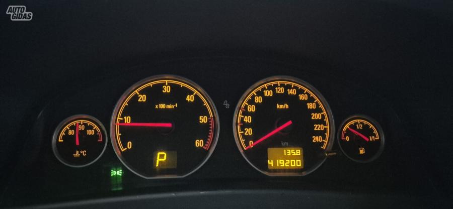 Black Opel Vectra 2008 in Alytus, with an engine capacity of 1.90 L and mileage of 419 thousand km for 1400 €, photo 17 on AUTOMOTO.COM.LV