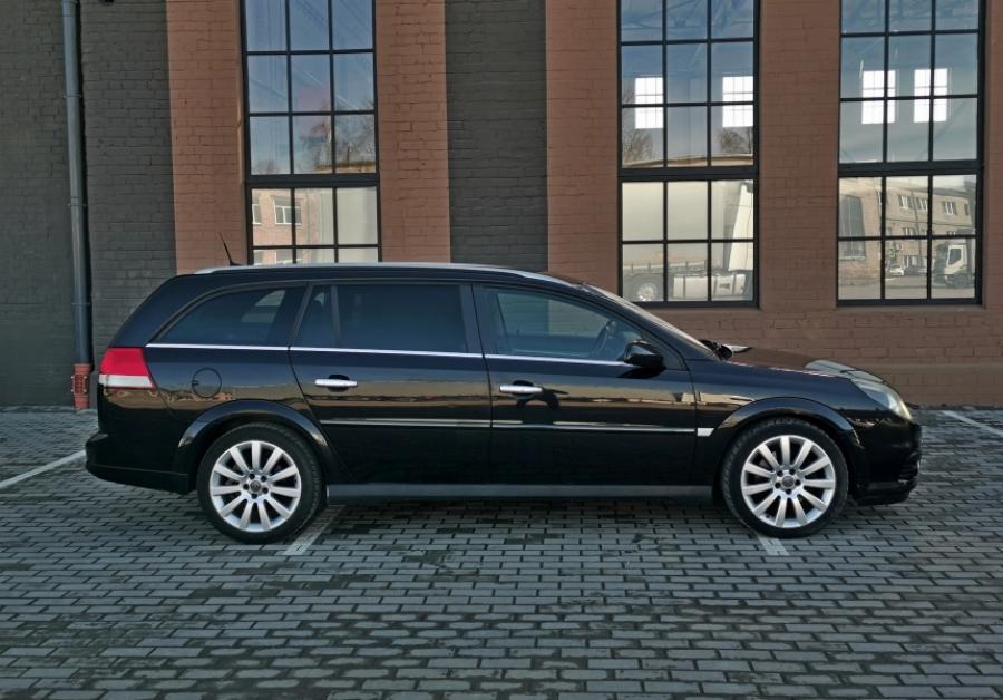 Melns Opel Vectra 2008 Rīga, ar dzinēja tilpumu 2.00 L un nobraukumu 278 tūkst. km par 2190 €, foto 3 vietnē AUTOMOTO.COM.LV