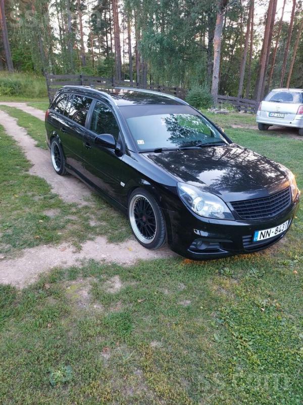 Black Opel Vectra 2008 in Gulbene, with an engine capacity of 1.90 L and mileage of 425 thousand km for 4000 €, photo 3 on AUTOMOTO.COM.LV