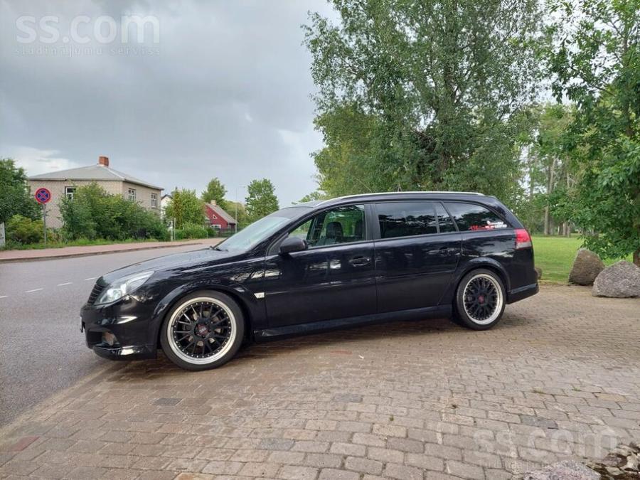Black Opel Vectra 2008 in Gulbene, with an engine capacity of 1.90 L and mileage of 425 thousand km for 4000 €, photo 5 on AUTOMOTO.COM.LV